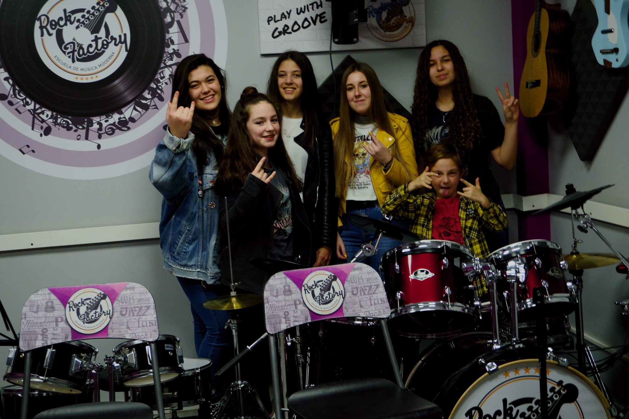 ENTREVISTA A DEVILS IN THE SKY | Algo de Rock