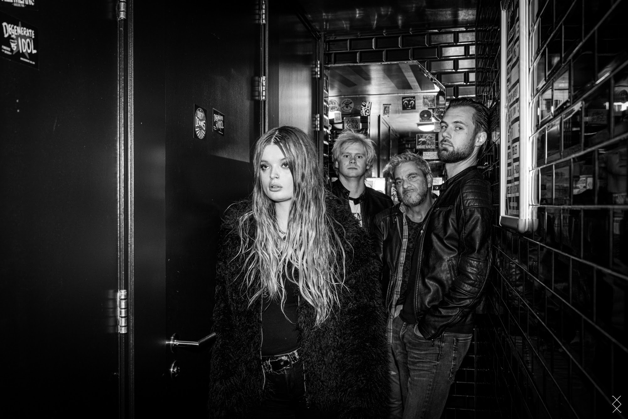 The Damned Few: Nuevo single y vídeo “Born To Die” | Algo de Rock